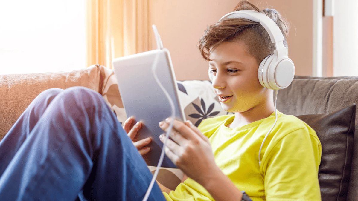 How Does Assistive Technology Help Autism Treatment - JADE ABA